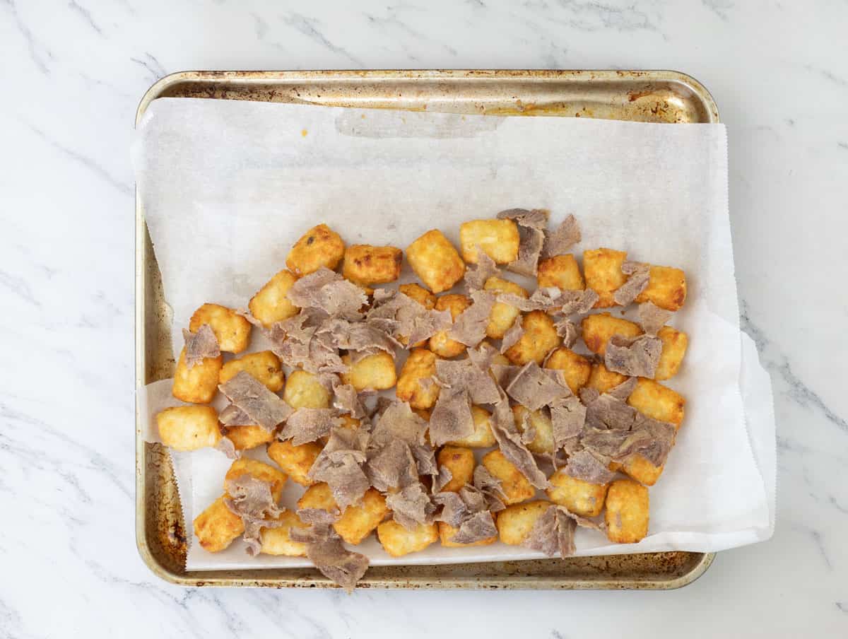 Copycat Domino’s Philly Cheesesteak Loaded Tots: Better Than the Original!