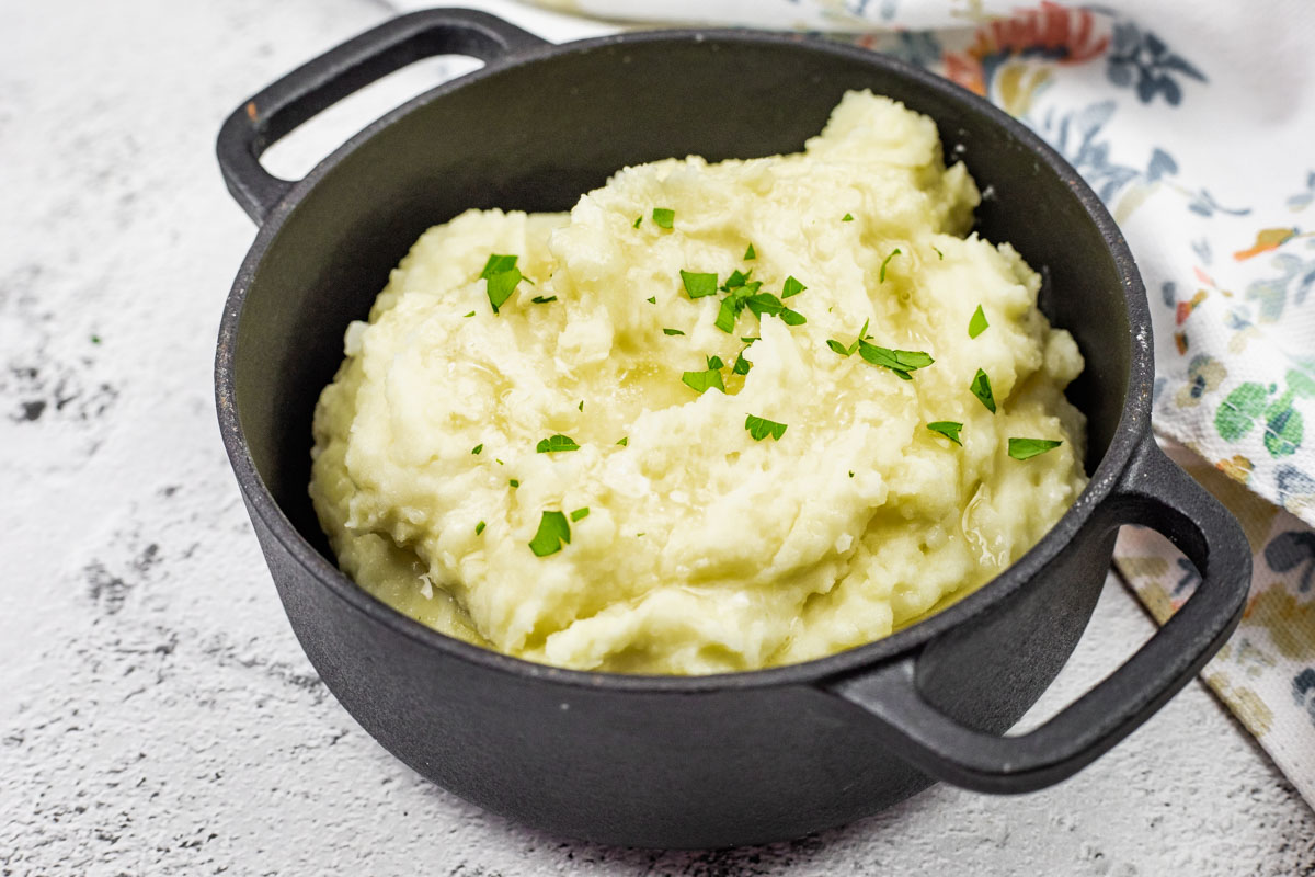 Creamiest Mashed Potatoes - Dinner by Six